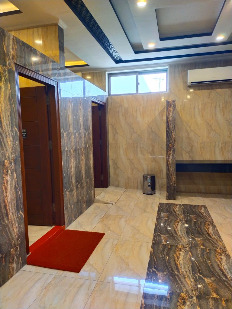 Bathroom Chronicles While Traveling in Pakistan