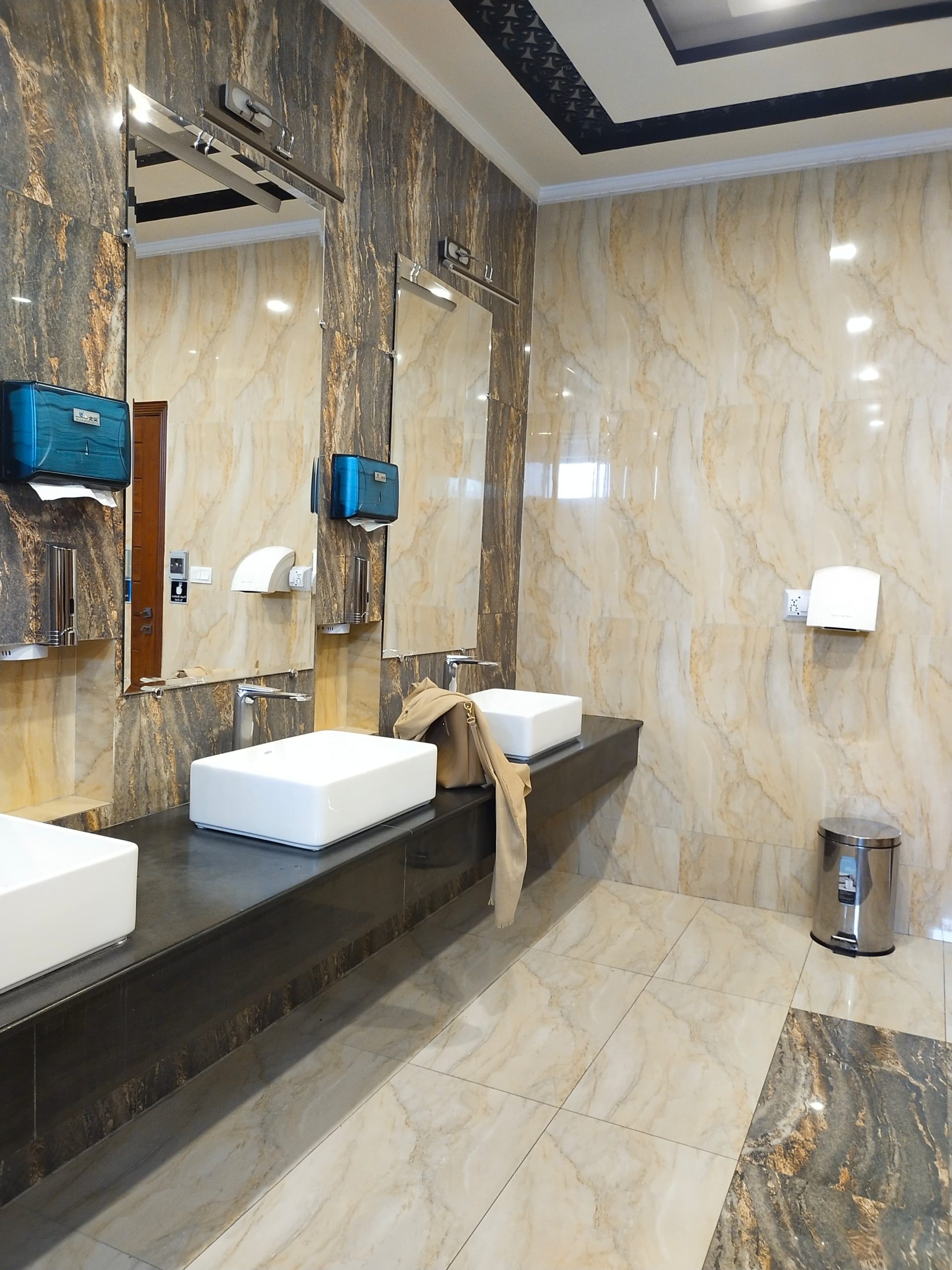 Bathroom Chronicles While Traveling in Pakistan